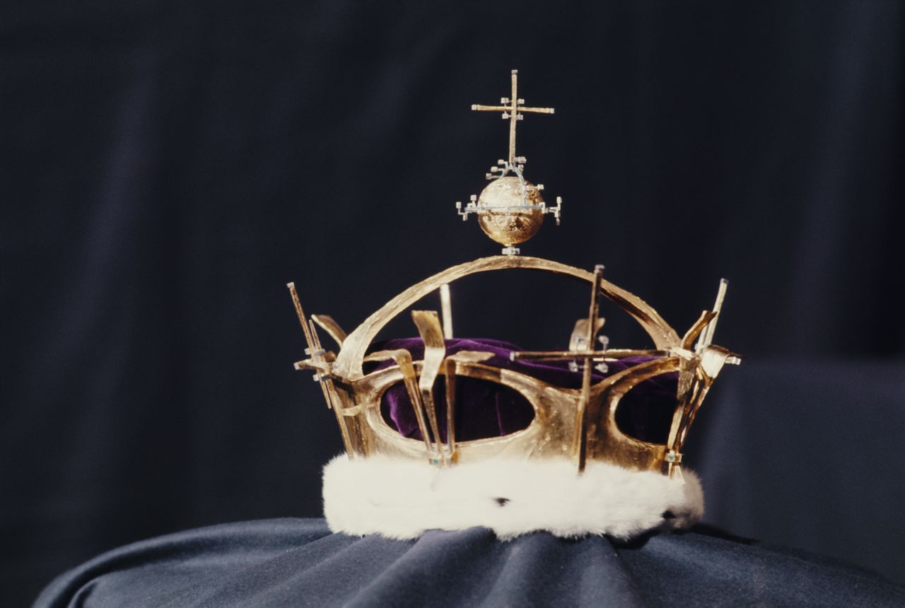 History and details of the Prince of Wales coronet | Woman & Home
