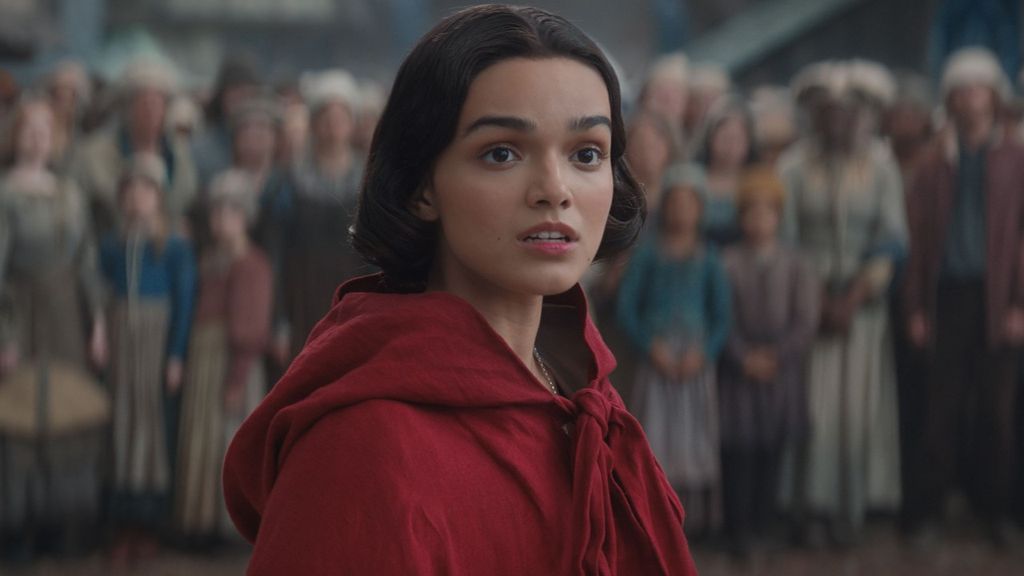 ‘She Is!’ Snow White’s Rachel Zegler Had The Most Delightful Reaction ...