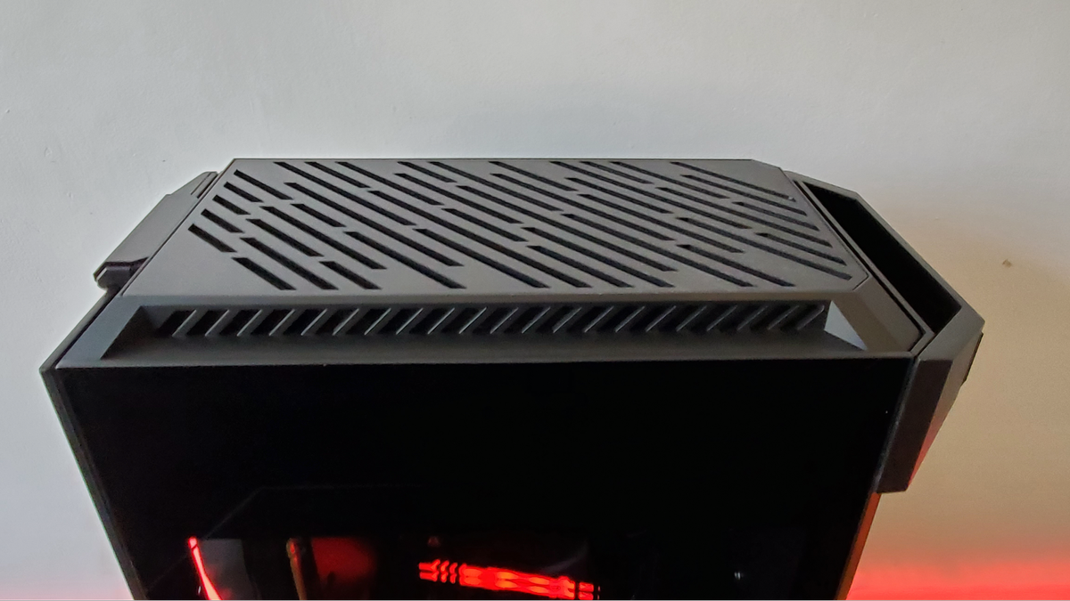 Building in Asus’ ROG Z11 ITX Case: Pretty Impracticalities | Tom's ...