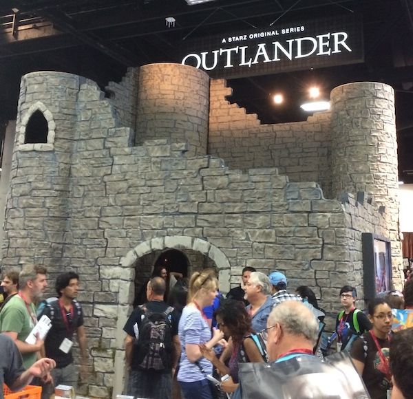 Outlander Brought A Freaking Castle To Comic-Con | Cinemablend