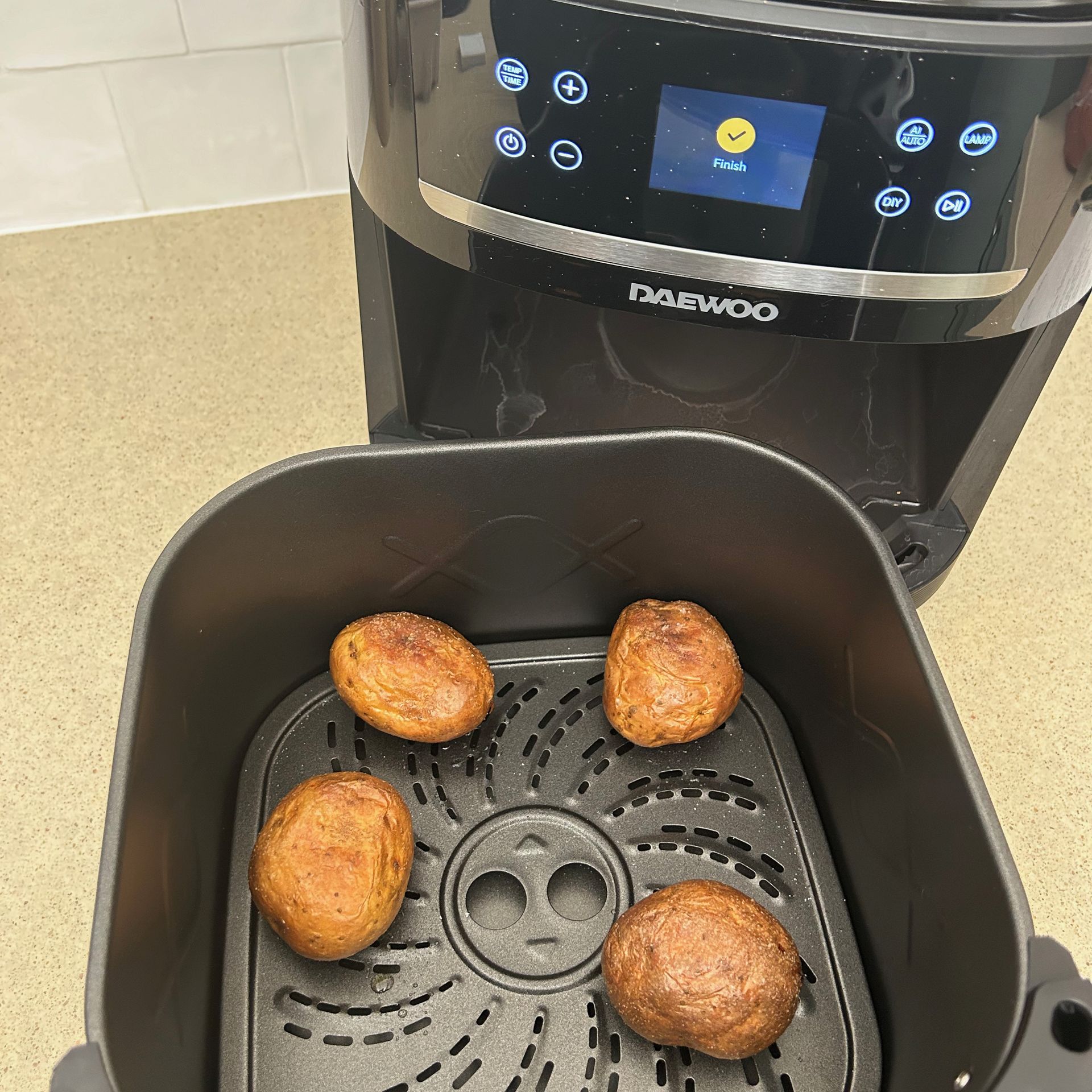 Daewoo Actuate AI Smart Air Fryer review - a gimmick or a good buy ...