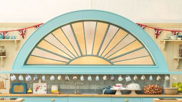 Which stand mixers do they use on Bake Off? The exact brand | Woman & Home