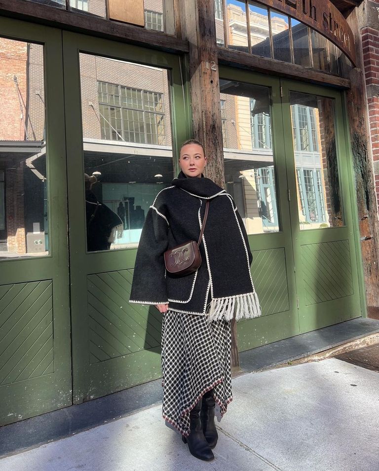 How to Build a Capsule Wardrobe For Winter 2024: 8 Polished Items | Who ...