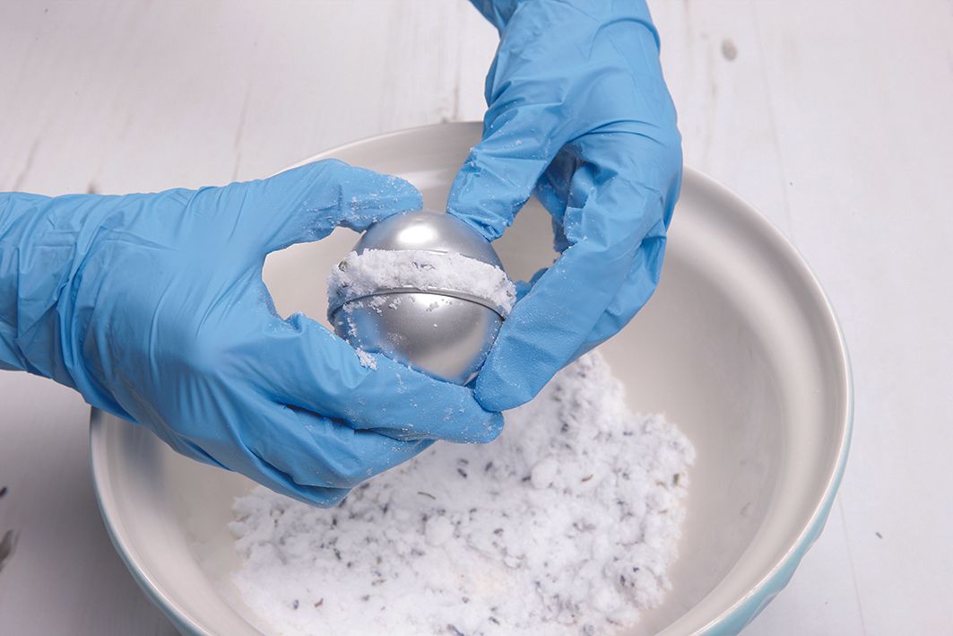 How to make bath bombs | GoodtoKnow
