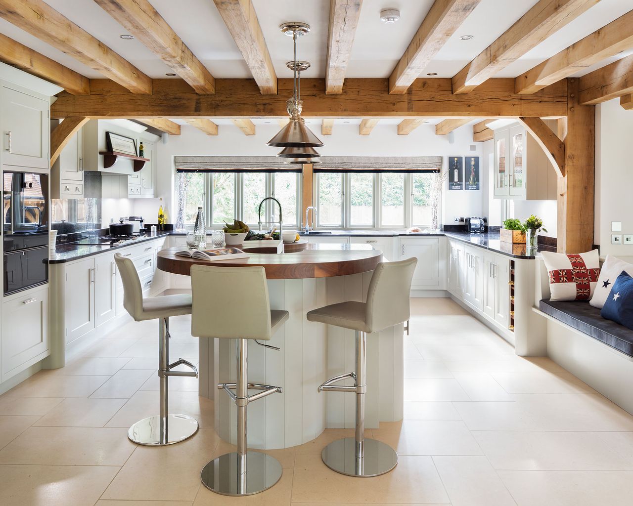 Farmhouse kitchen island ideas – workstations and breakfast bars with a ...