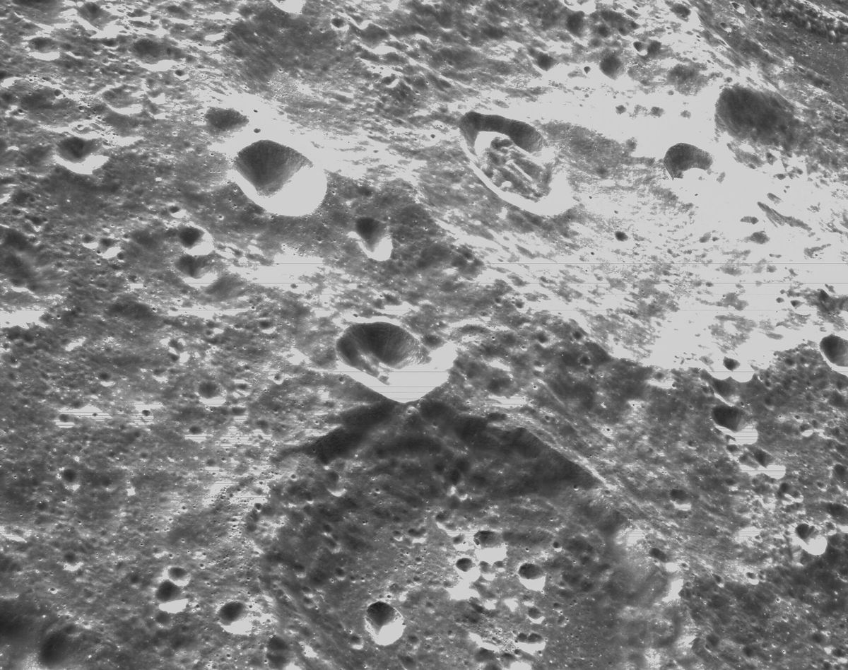 Artemis 1's Orion capsule snaps close-up photos of the moon | Space
