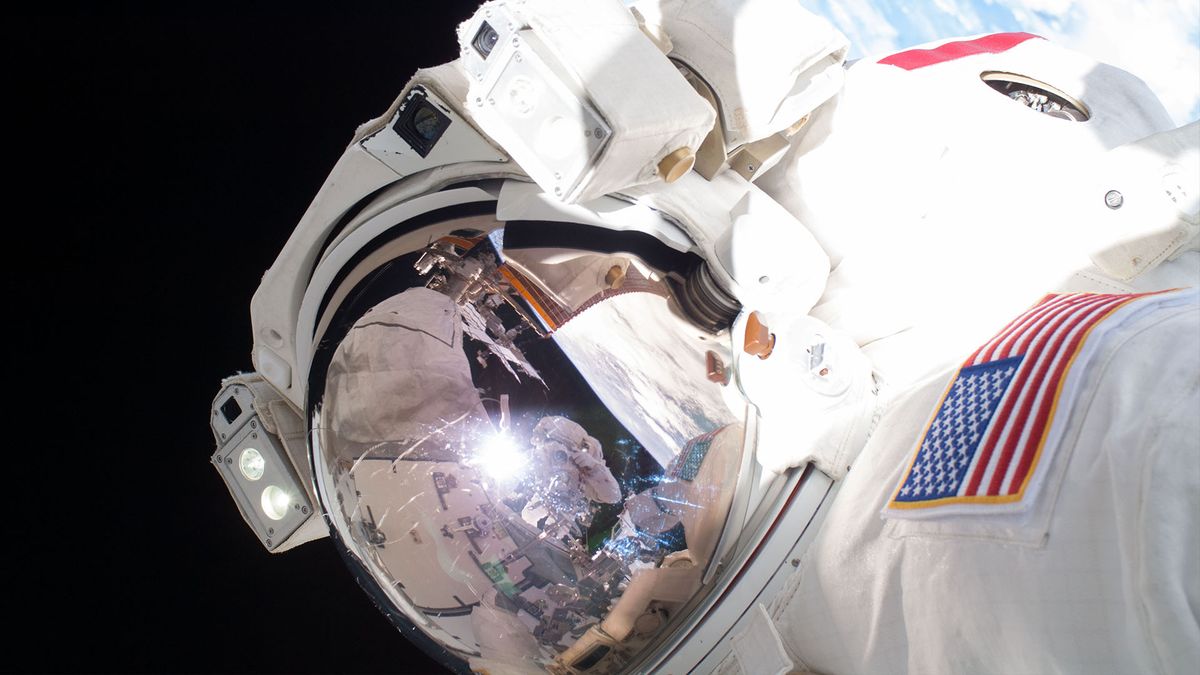 15 jaw-dropping spacewalk images | Live Science