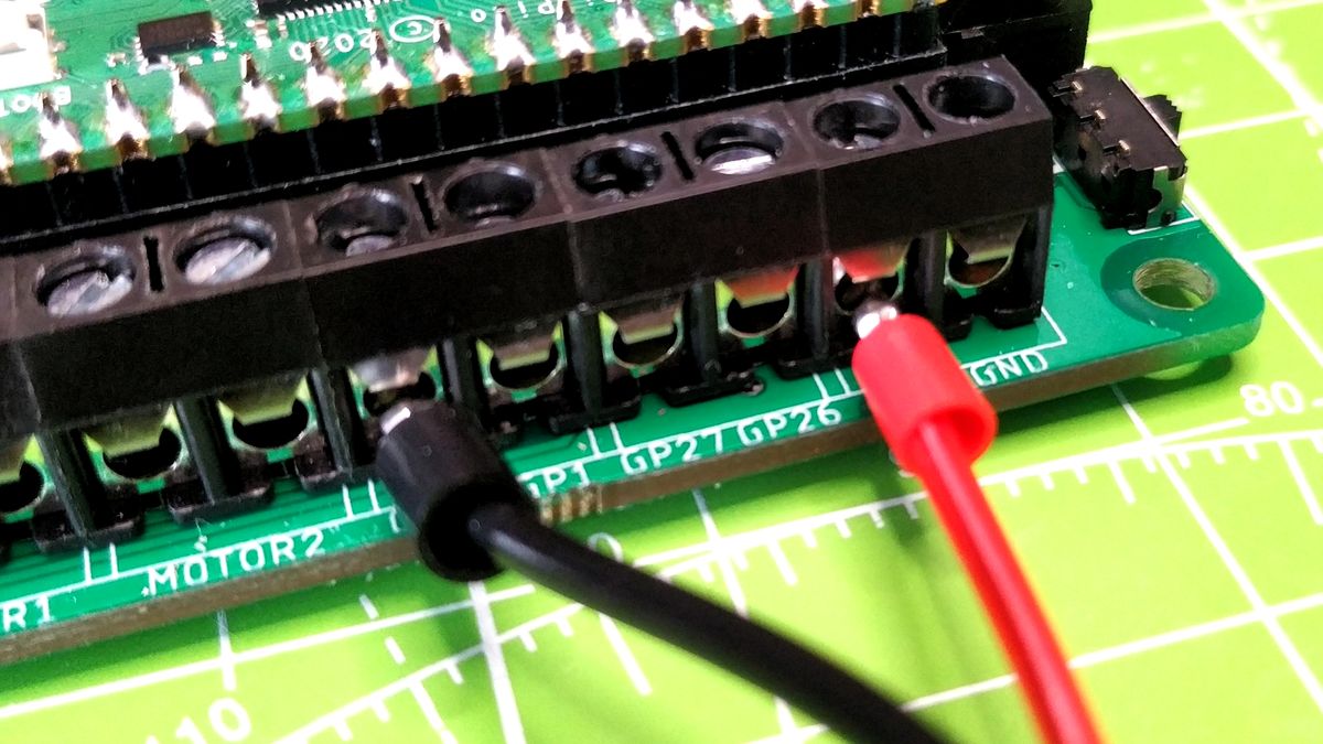 How To Build A Simple Raspberry Pi Pico Robot | Tom's Hardware