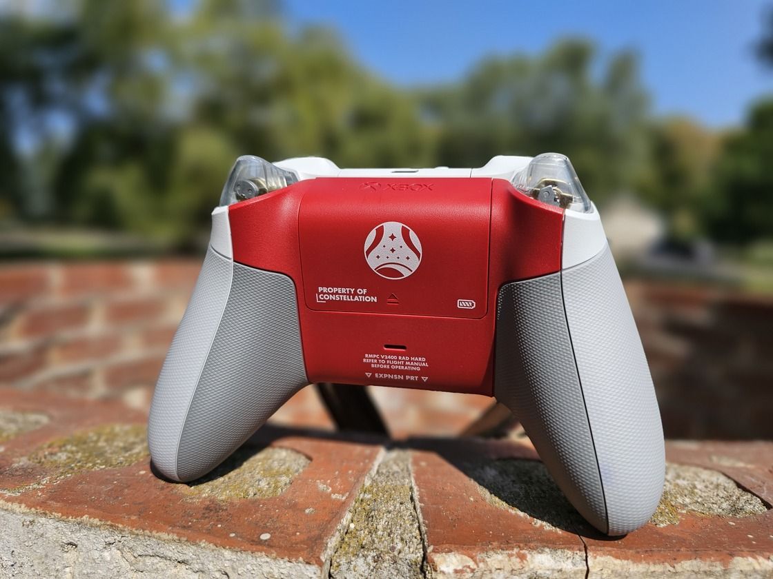 The Starfield Xbox controller and headset are HOT | Windows Central