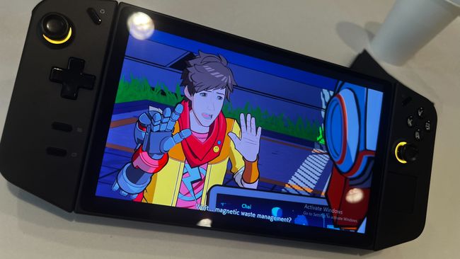 Hands-on: The Lenovo Legion Go can turn one of its controllers into a ...