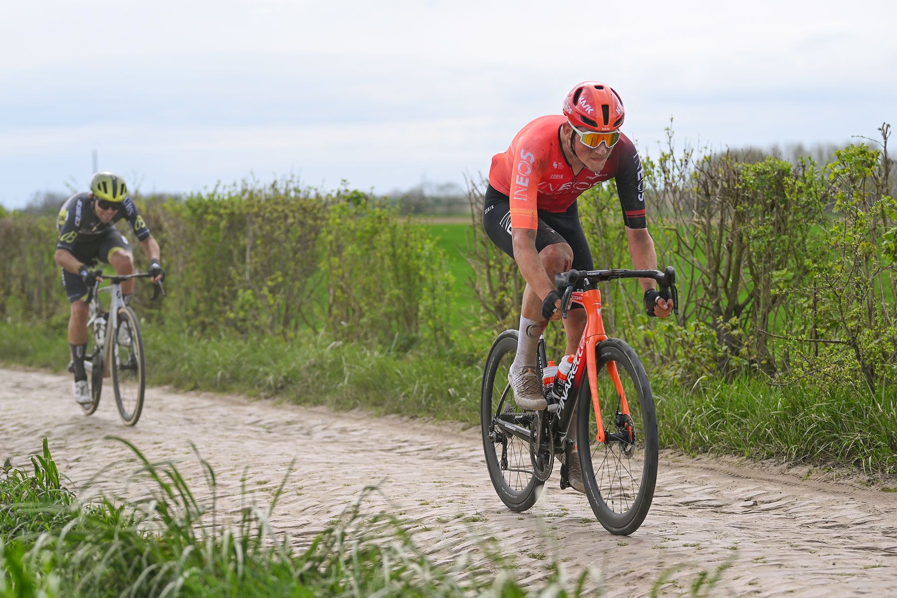 Josh Tarling disqualified from Paris-Roubaix for a sticky bottle tow ...