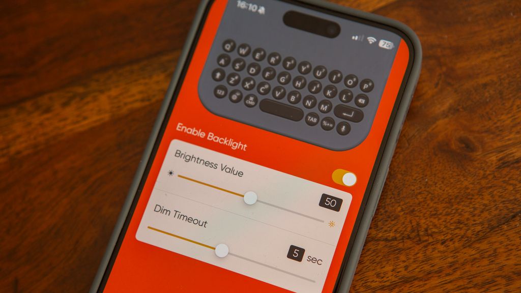 Clicks keyboard for iPhone 15 Pro Max review: clever but not a keeper | T3