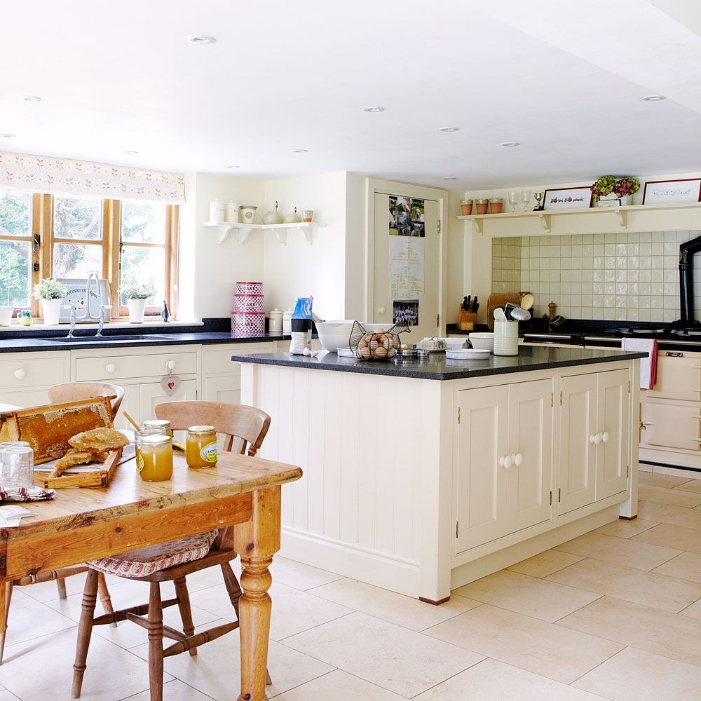 Cream kitchen ideas in timeless shades from hessian white to ecru ...