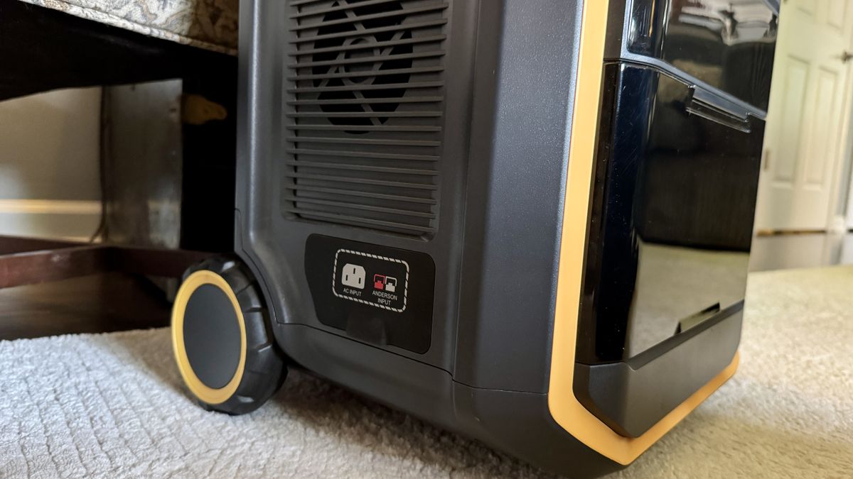 Vtoman FlashSpeed Pro 3600 portable power station review | TechRadar