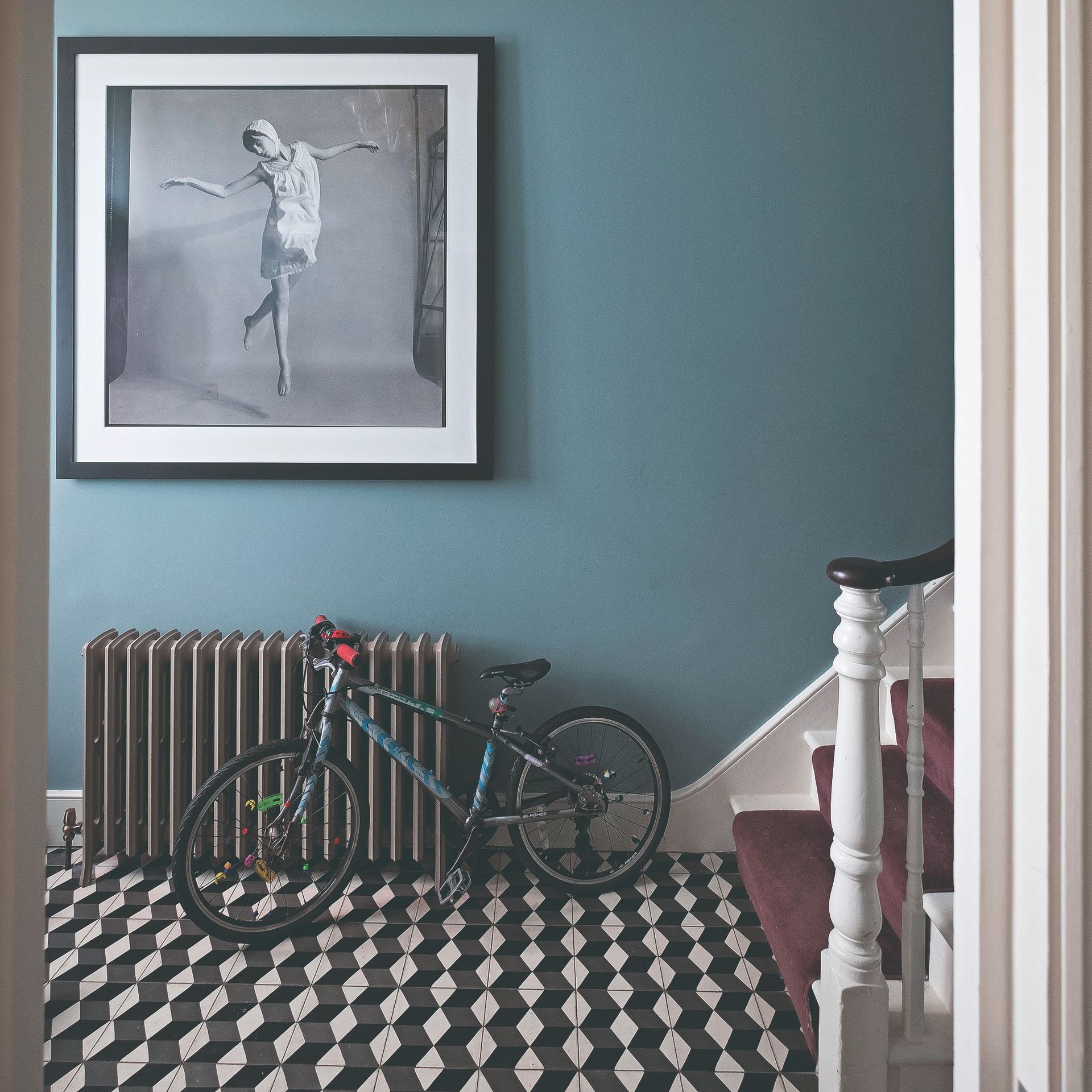 How to use a paint roller to avoid this common mistake | Ideal Home