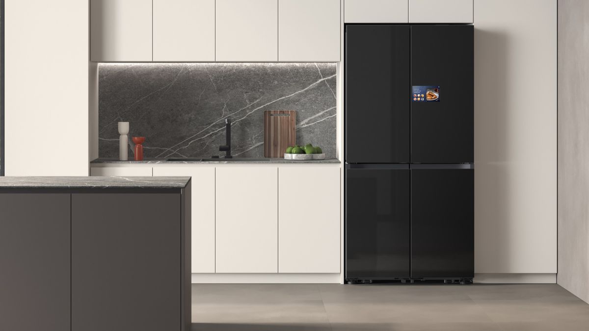 Samsung's new AI smart fridge could stop you from accidentally wasting ...
