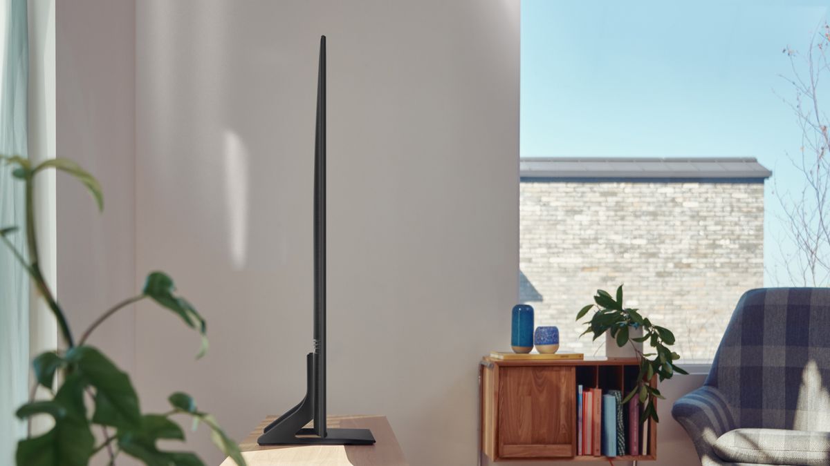Samsung AU9000 TV review: mid-range smarts with a slim build | TechRadar