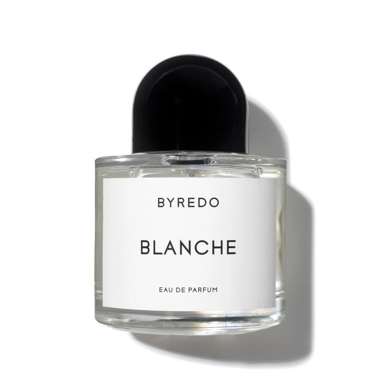 8 Delicate Perfumes That Smell Subtle Yet Chic | Who What Wear