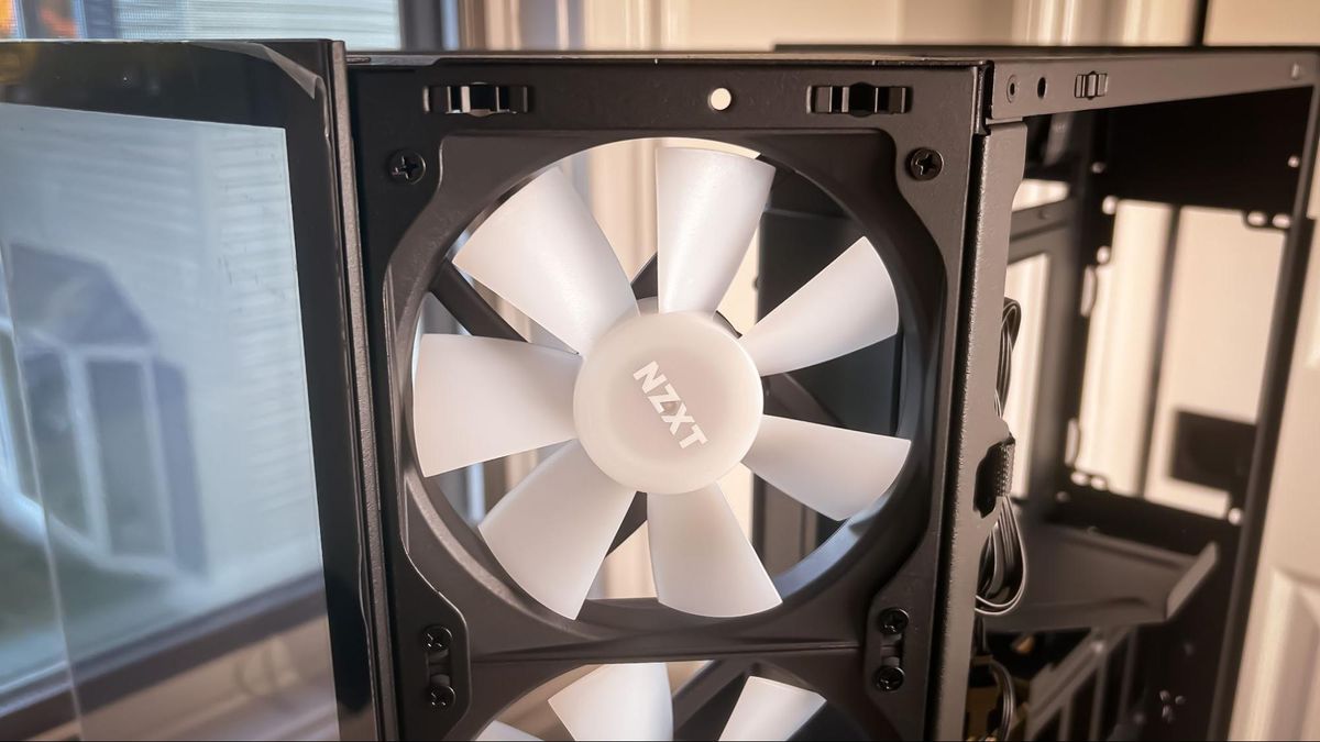 NZXT H6 Flow RGB Review: Quirky Cool | Tom's Hardware