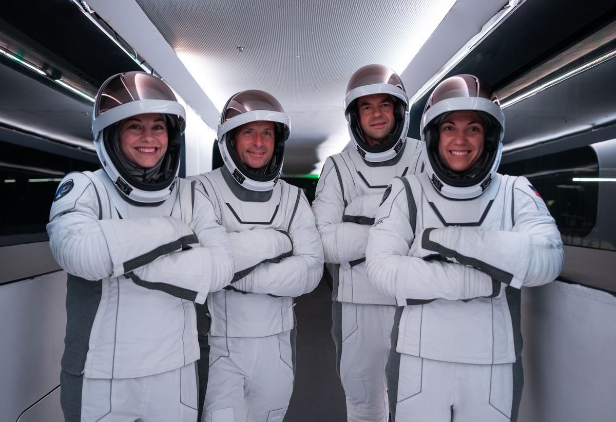 What time does SpaceX's Polaris Dawn private spacewalk mission launch ...