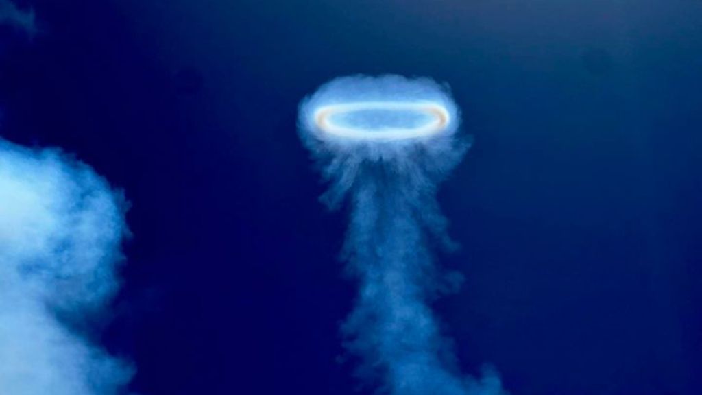 One of the world's most active volcanoes is spewing out weird rings of ...