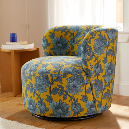 12 Modern Swivel Chairs for Spinning in Style