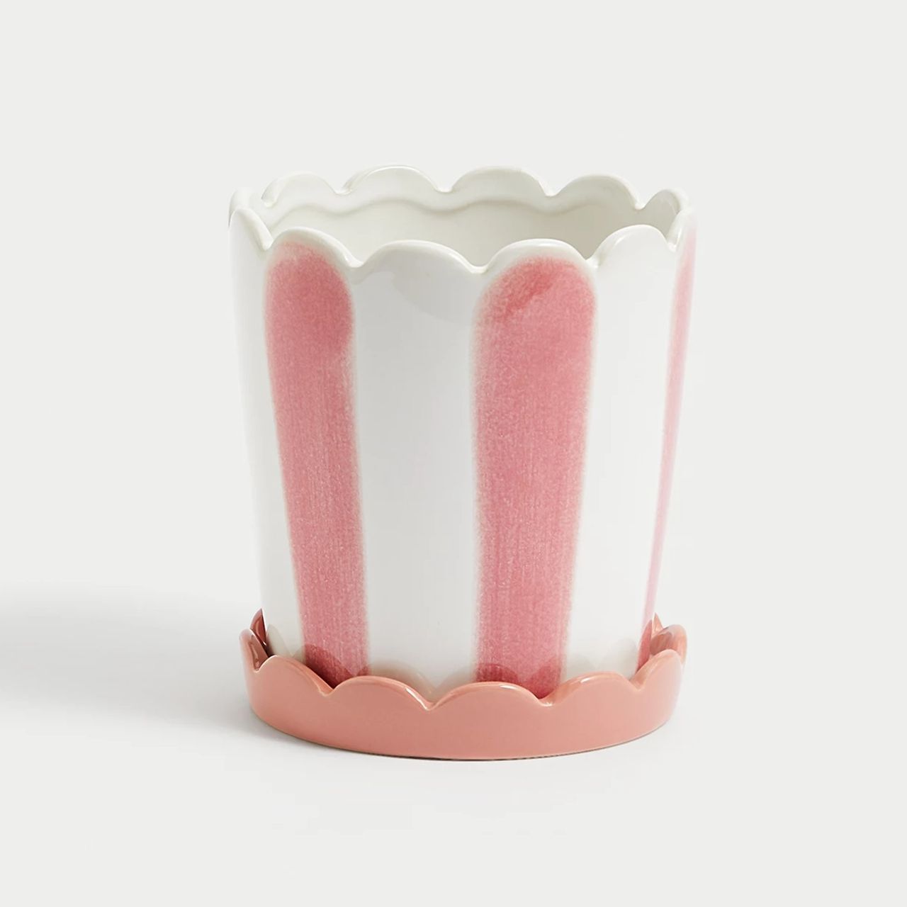 Scalloped plant pots are the cutest trend of this spring | Ideal Home