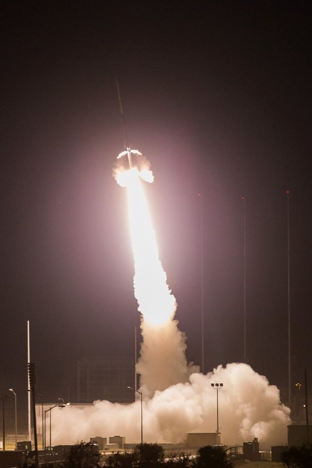 NASA Sounding Rocket Lights Up the Sky: Photos | Space