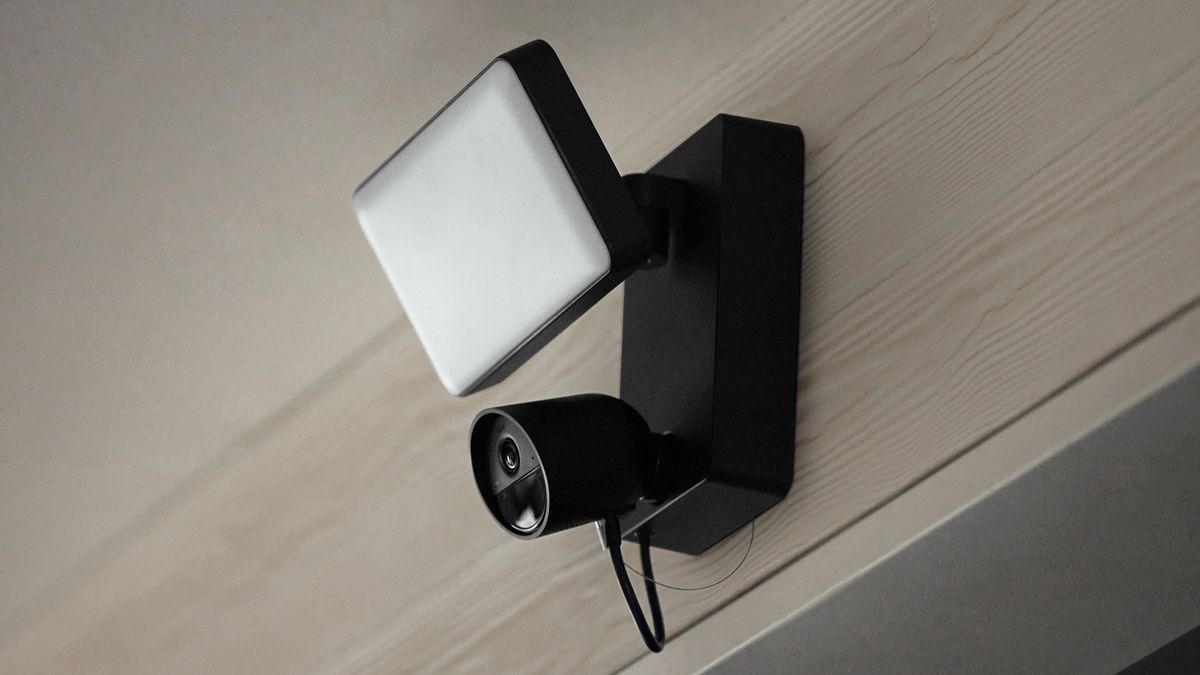 Philips Hue's new security cameras can ward off intruders with your ...
