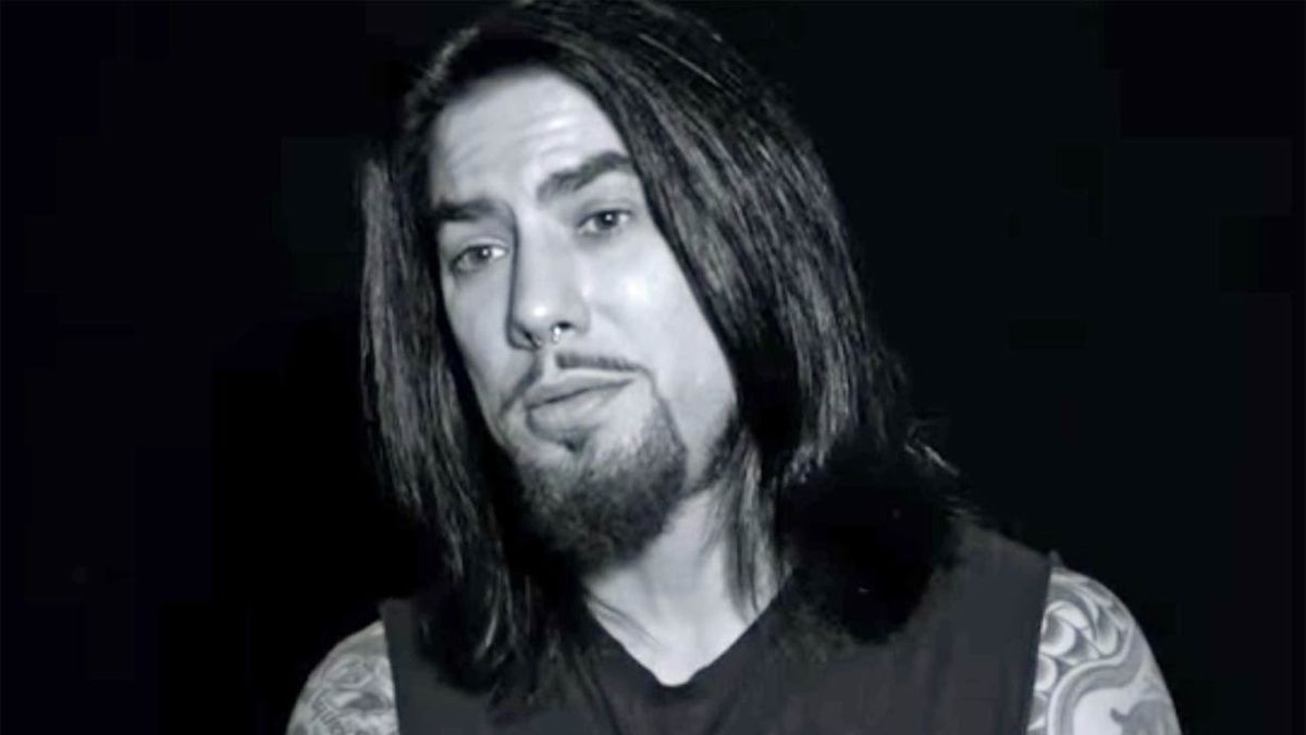 Navarro makes movie about murdered mum | Louder