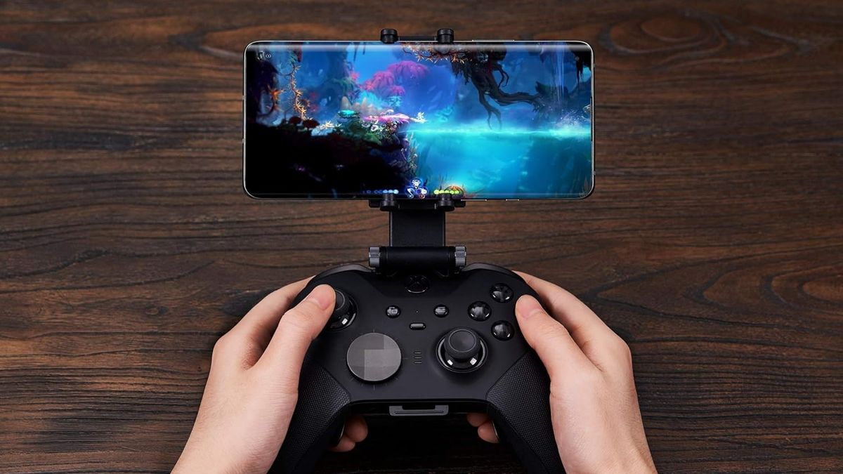Best mobile controllers for Xbox Cloud Gaming (xCloud) | Windows Central