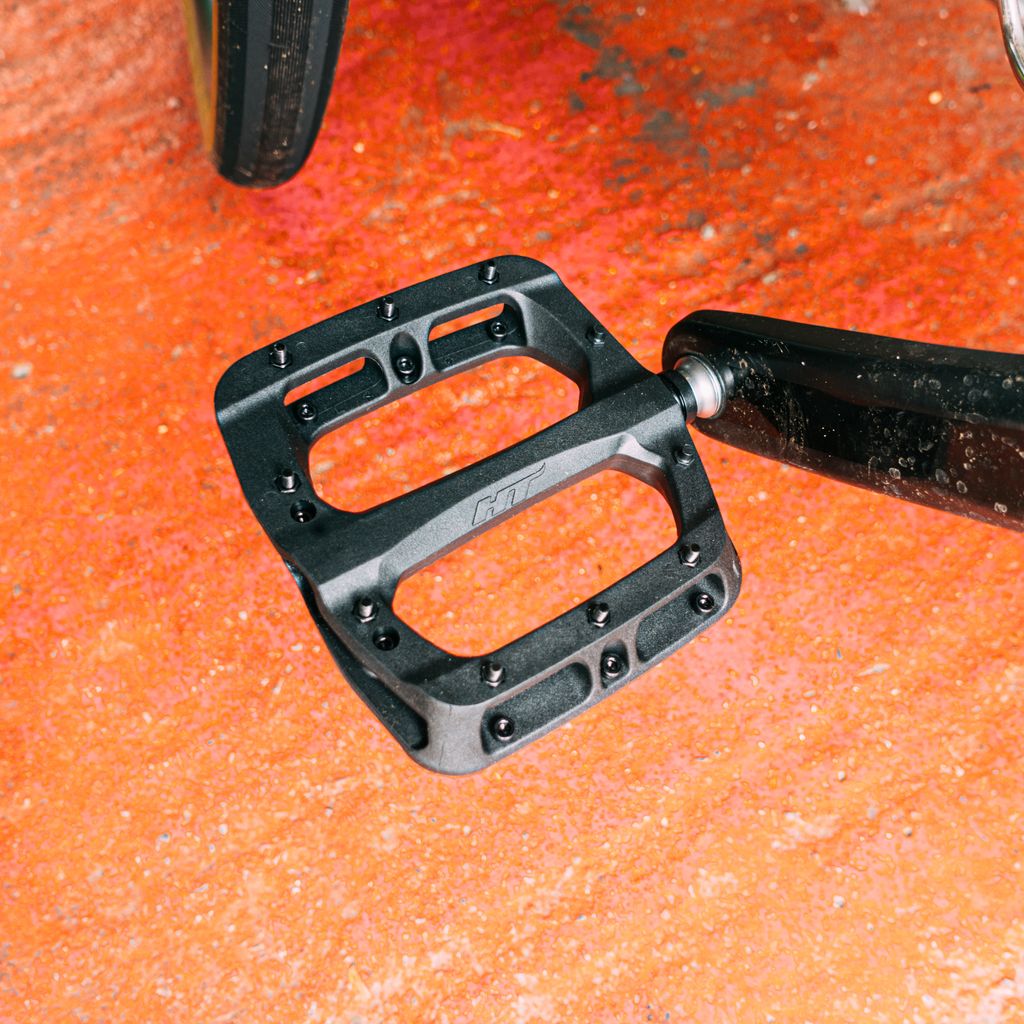 Best gravel bike pedals | Cyclingnews