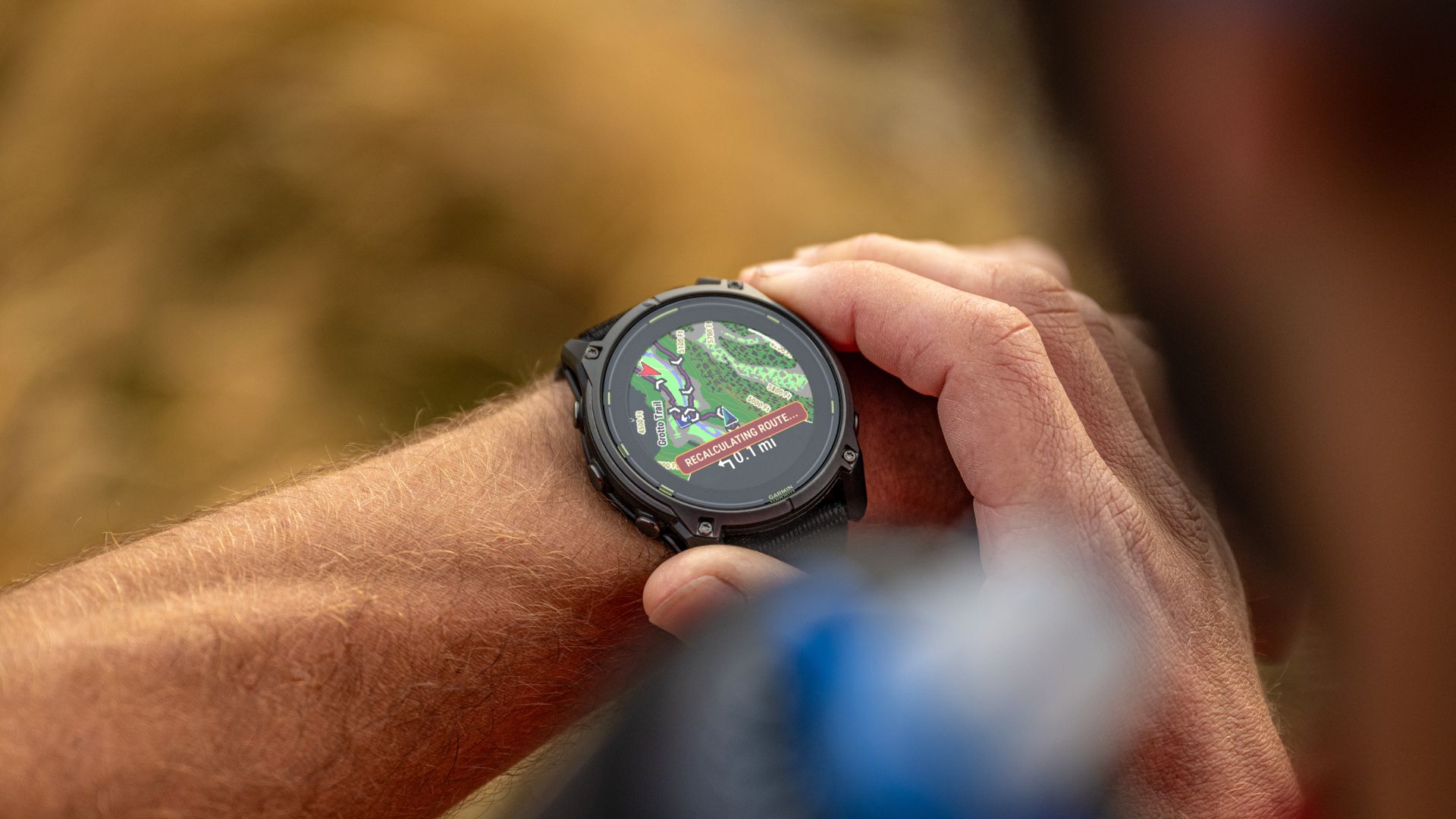 News Weekly: New flagship Garmin watches, a unique tri-fold phone ...