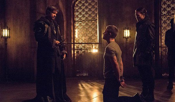 Arrow Season 3, Episode 15 Watch: DCU Connections And Easter Eggs ...