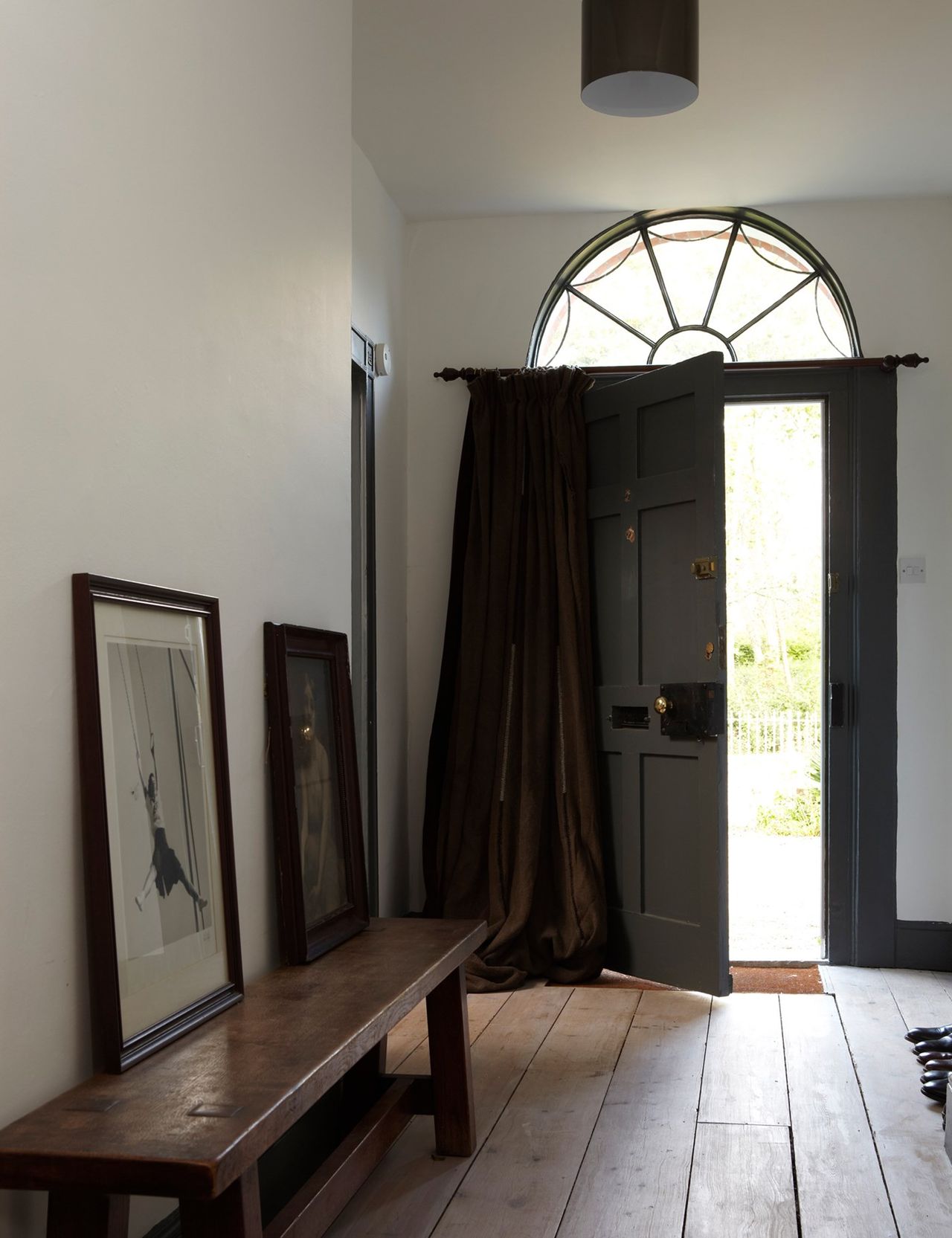 These are the 7 most calming entryway colors to create a serene ...