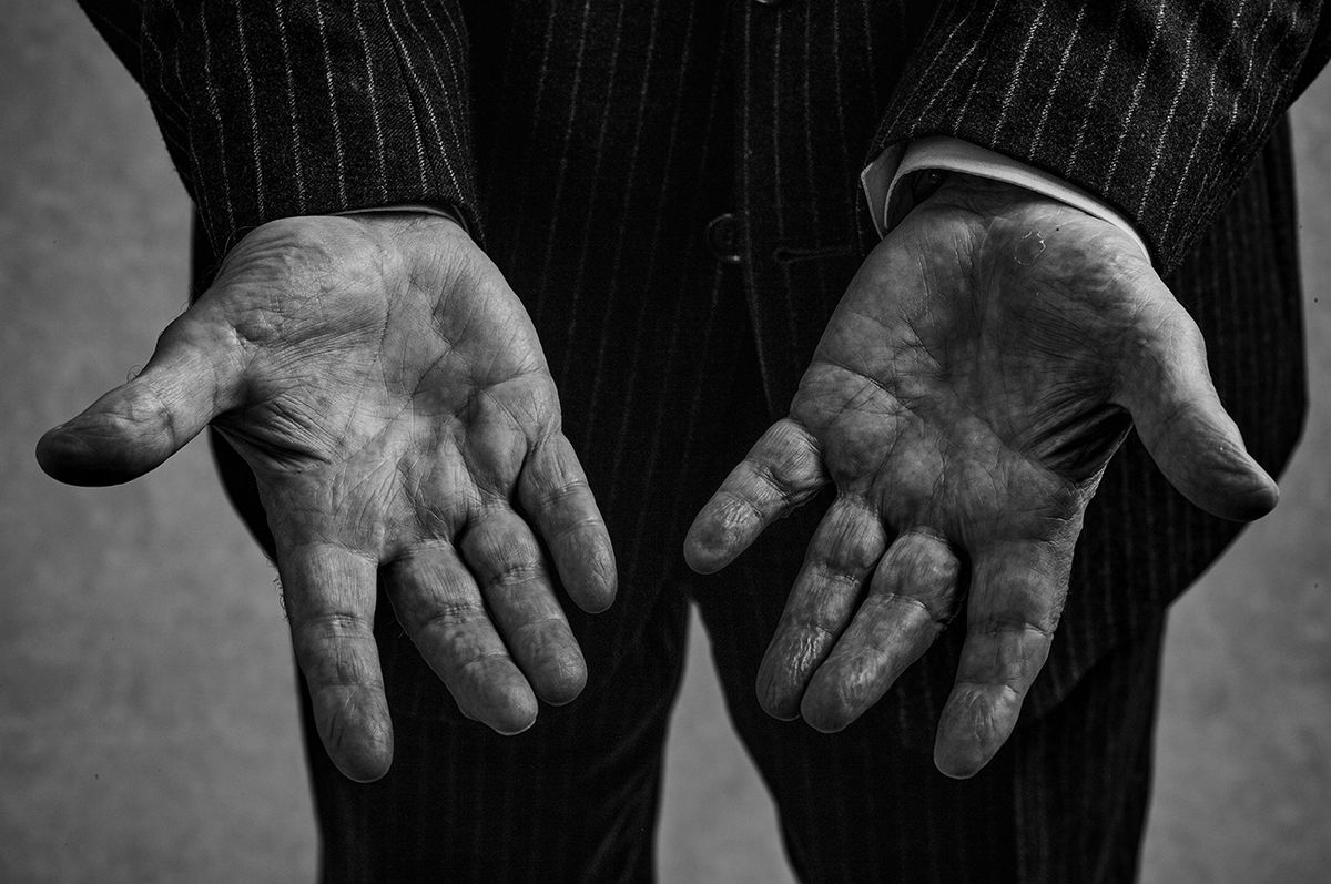 Charlie Gray has an inaugural photo exhibition at the Leica Gallery in ...