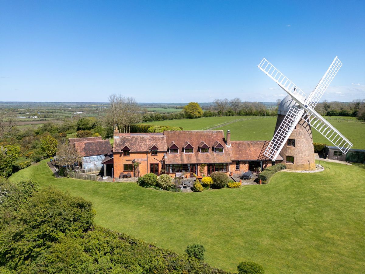 22 superb homes for sale from £260k to £15 million, as seen in Country ...