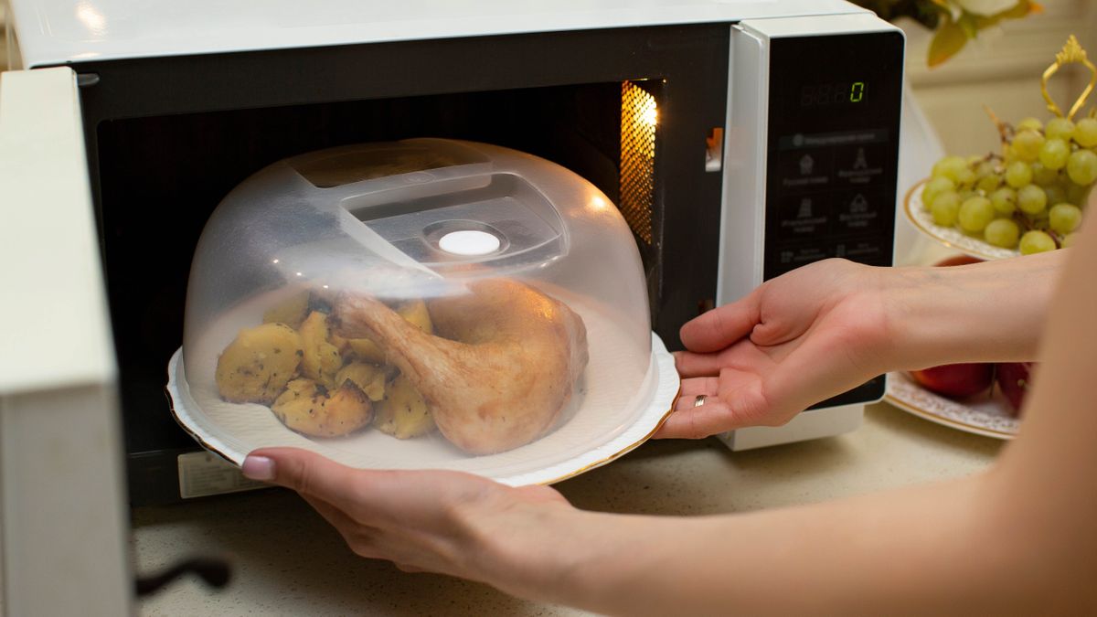 9 microwave mistakes you never knew you were making | Tom's Guide