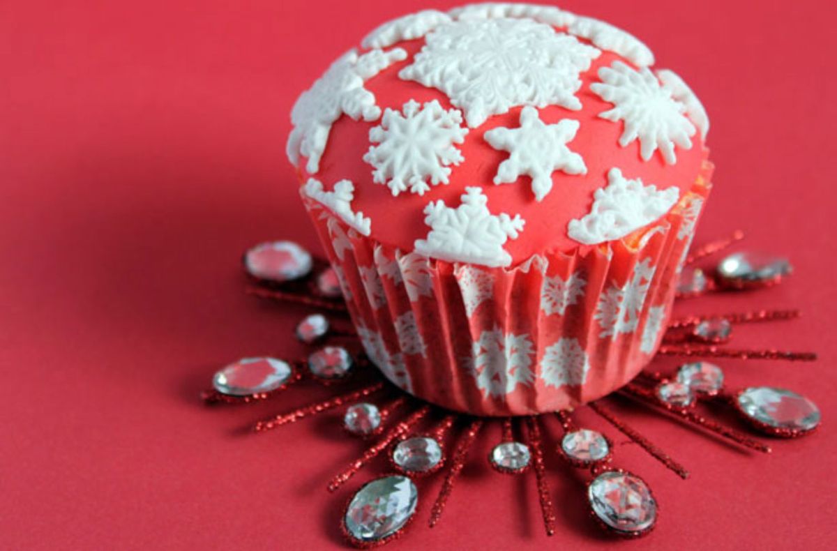 Snowflake cupcakes | Baking Recipes | GoodtoKnow
