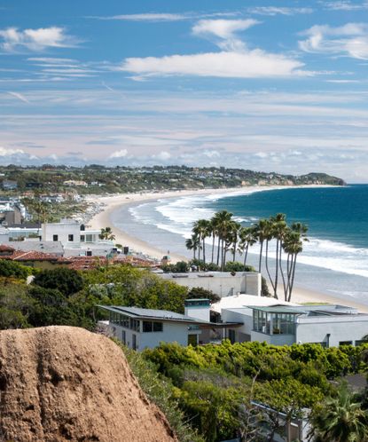 Miley Cyrus buys new Malibu villa for $7.9 million | Homes and Gardens