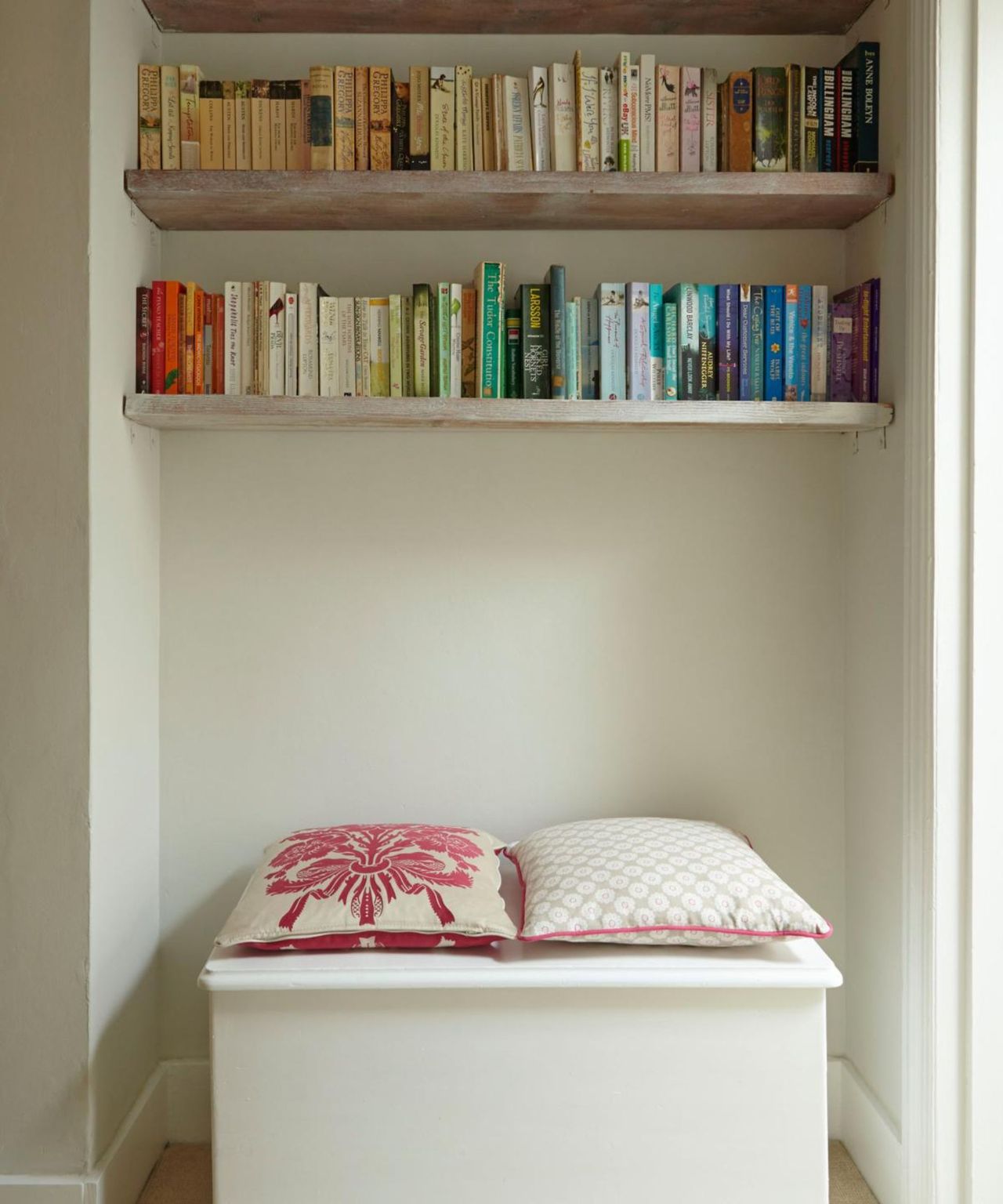 10 ways to expertly style alcoves according to designers | Homes and ...