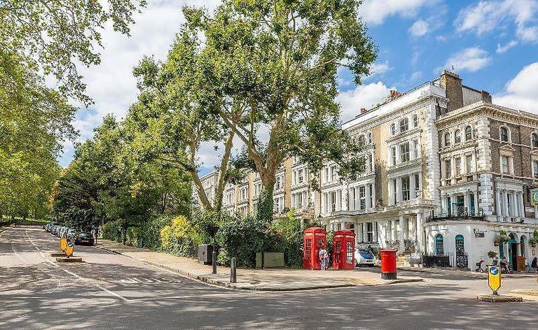 Living on Primrose Hill: Chocolate-box streets, village spirit and some ...