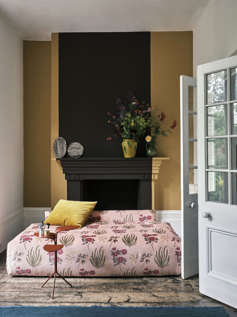 How to paint a room: expert tips for a professional finish | Homes and ...