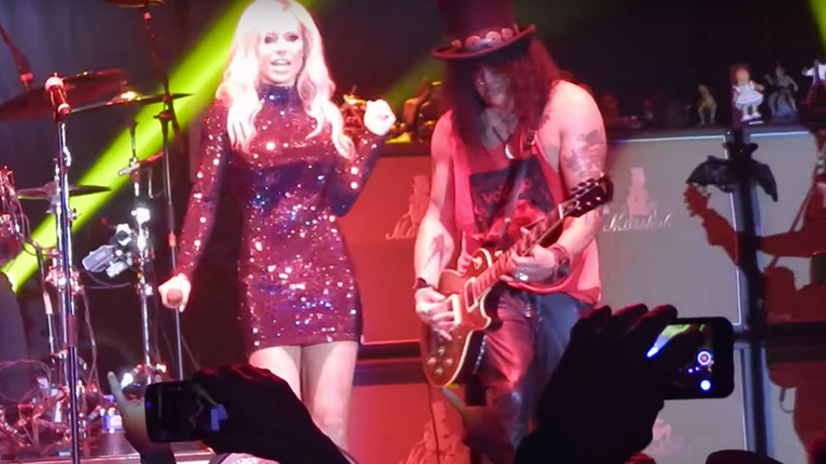 Slash Plays Guns N' Roses' "Sweet Child O' Mine" with Polish Pop Singer ...