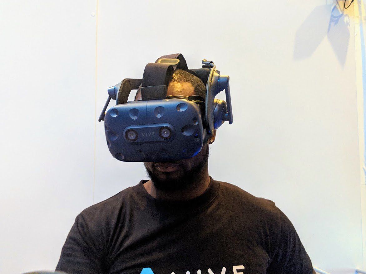 HTC's Vive Pro offers resolution bump, wireless adapter, and better ...