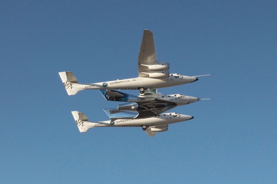 In Pictures: Virgin Galactic's 1st Glide Flight of VSS Unity Spaceship ...