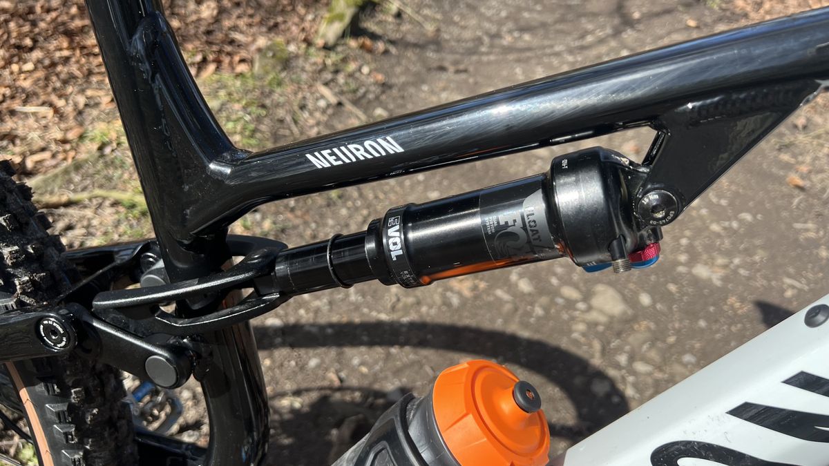 Canyon Neuron 6 review | Bike Perfect