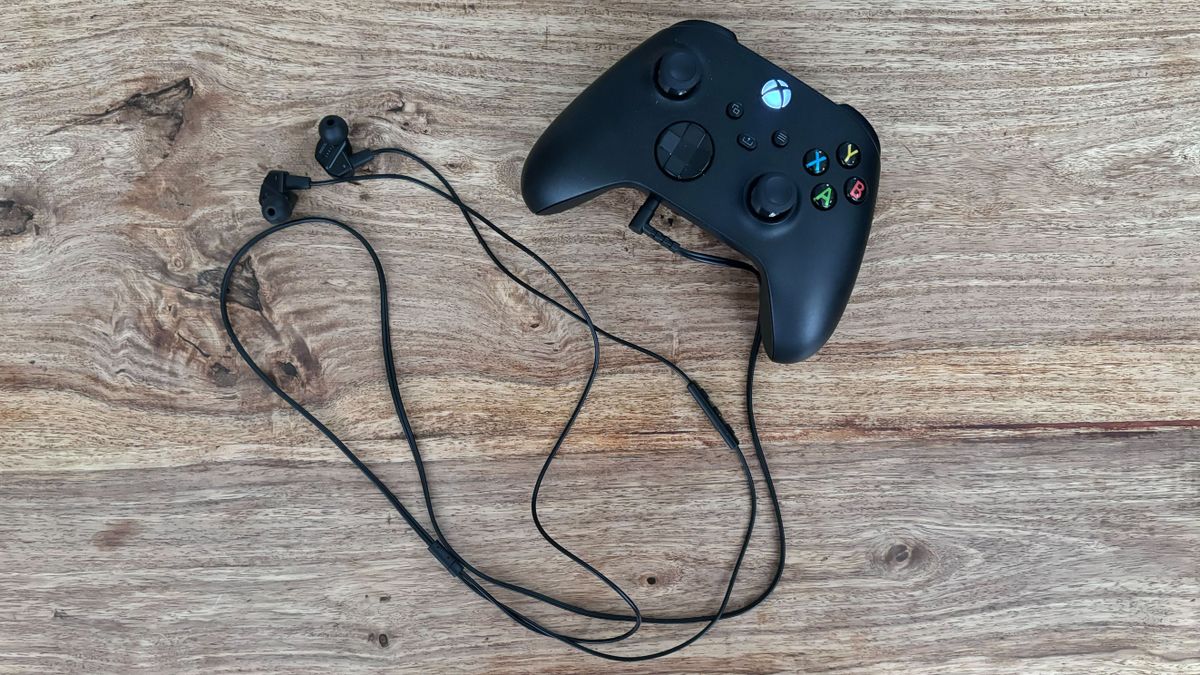 Final VR3000 review: immersive earbuds that are great for gaming and VR ...