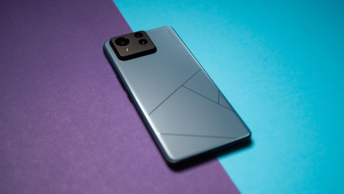 ASUS Zenfone 11 Ultra review: Identity crisis | Android Central