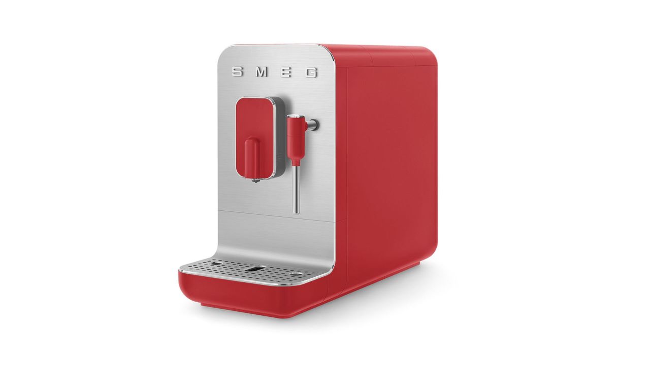 Smeg BCC02 Coffee Machine review: a proper coffee experience | Homes ...